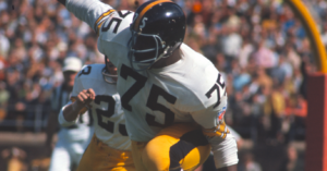 All 32 NFL Franchises: The Greatest Player Ever From Each Team - New Arena