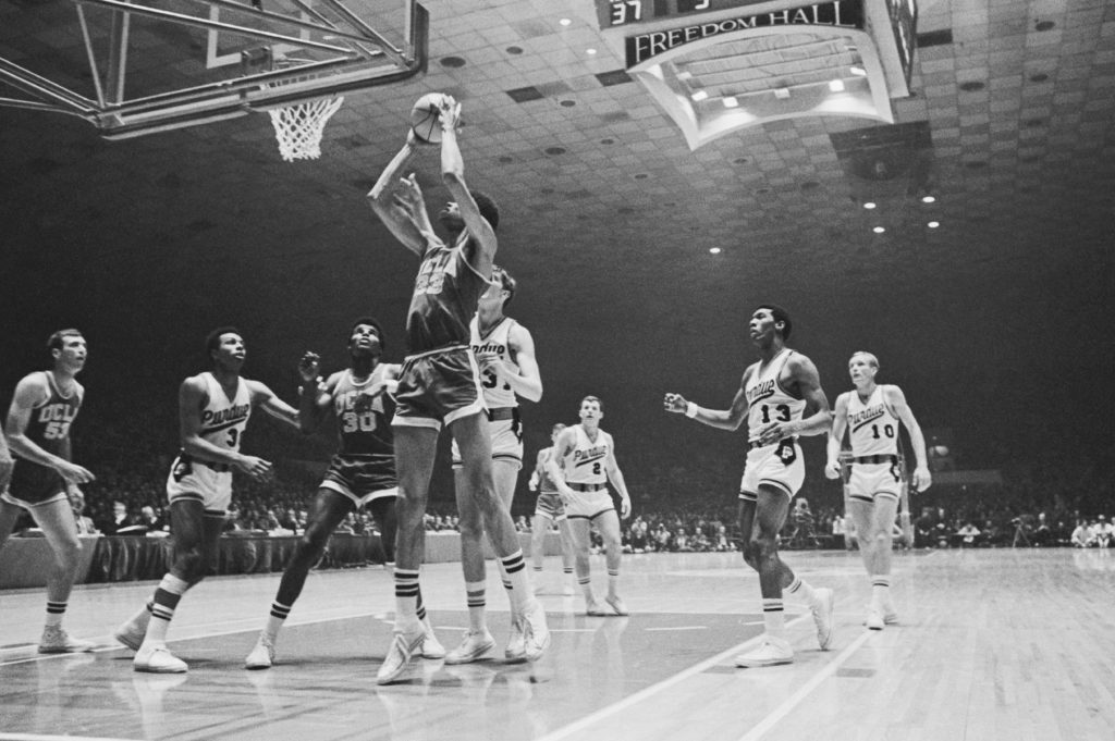 RANKED: The 25 Best Men’s College Basketball Teams Of All-Time - New Arena