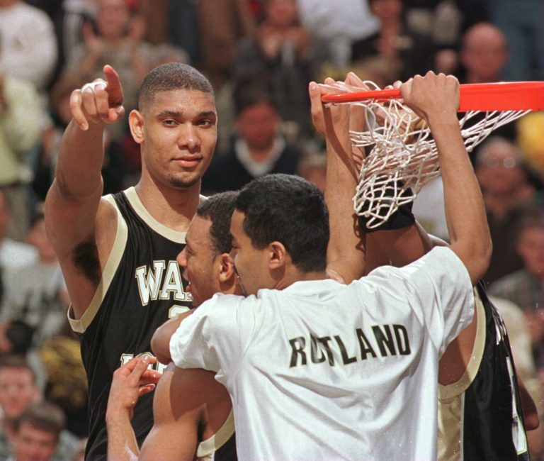 RANKED: The 25 Greatest Men’s College Basketball Players of All-Time ...