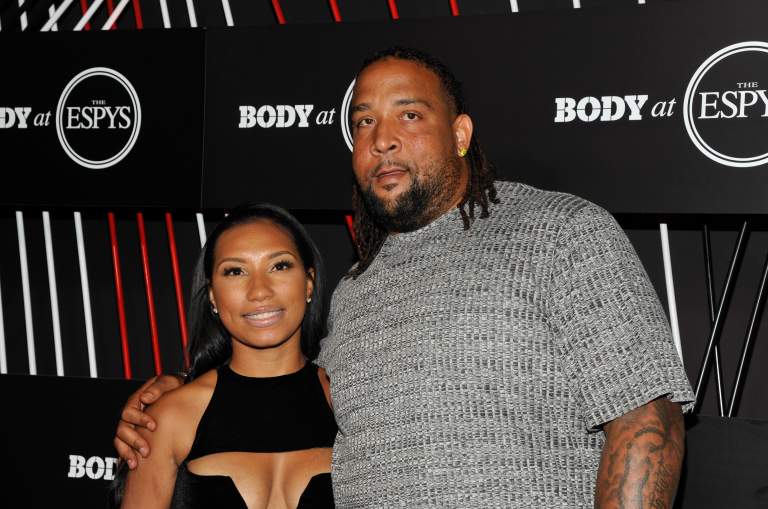 Meet The Women Behind These 35 NFL Superstars – New Arena