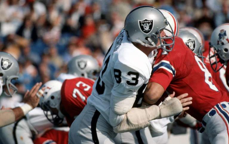 RANKED: The 30 Greatest Linebackers In NFL History - New Arena