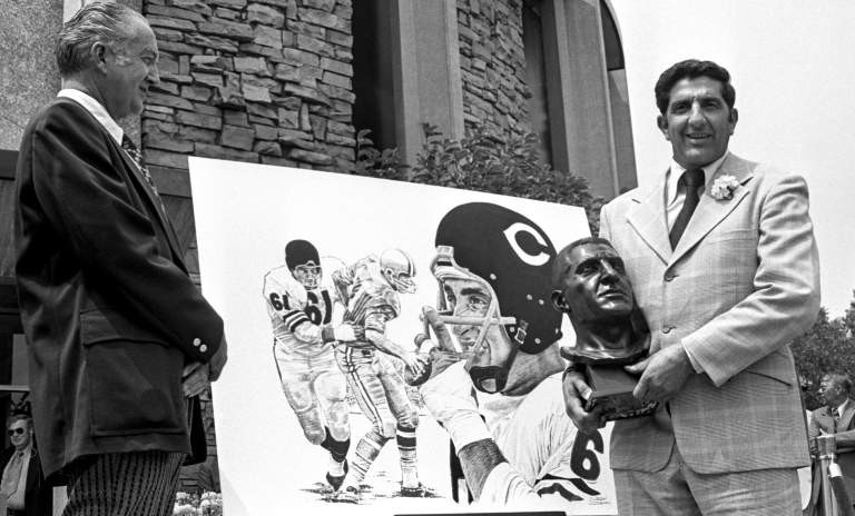 The 25 Greatest Chicago Bears of All-Time, Ranked - New Arena