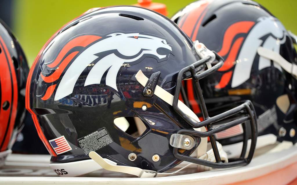 Ranking All 32 NFL Helmets – New Arena