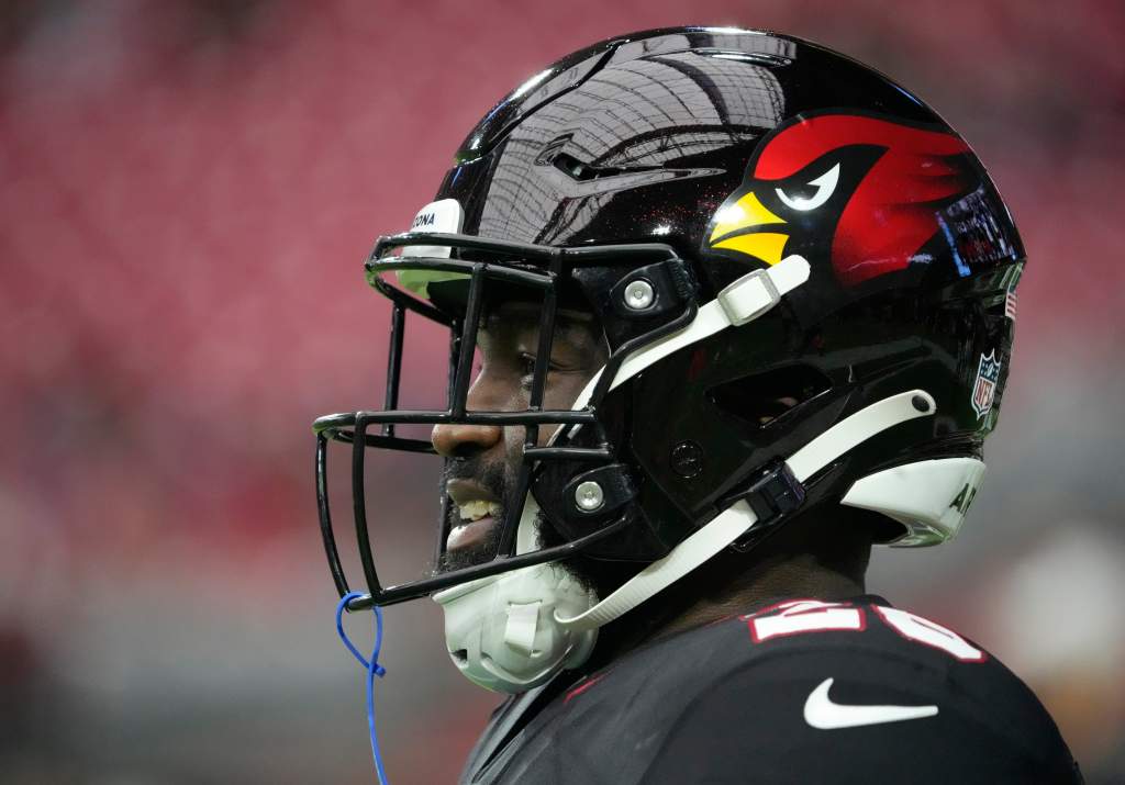 Ranking All 32 NFL Helmets From Worst To Best - New Arena