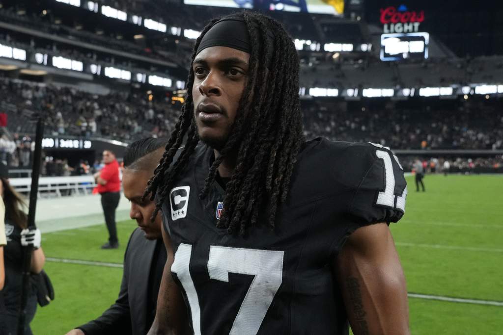 4 Best Trade Destinations For Raiders Star WR Davante Adams - New Arena